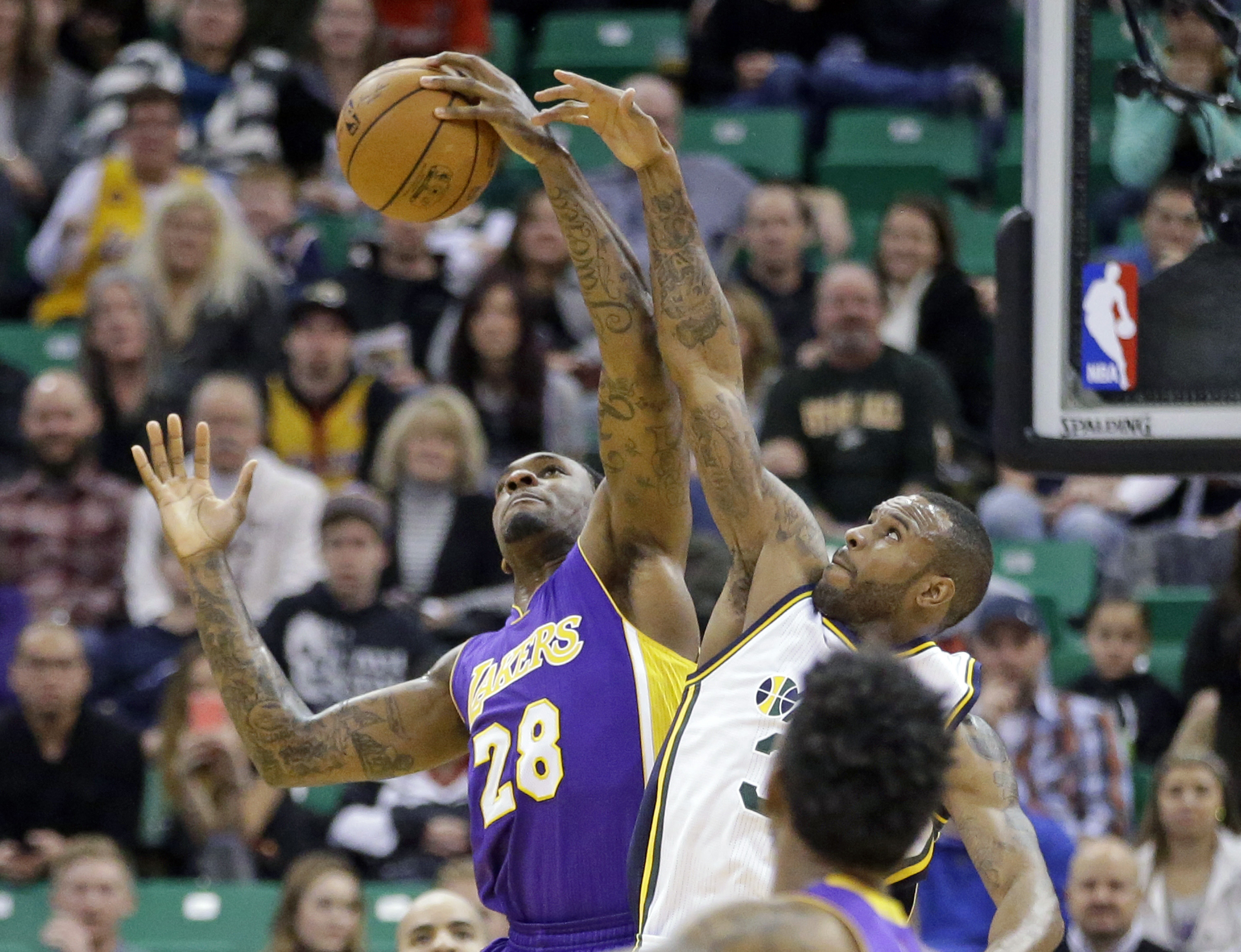 'Hawks in the NBA | Tarik Black fitting in with Lakers | News, Sports ...